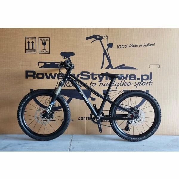 Lekki rowerek amortyzowany KUbikes 20 S MTB DISC black OUTLET • RoweryStylowe.pl
