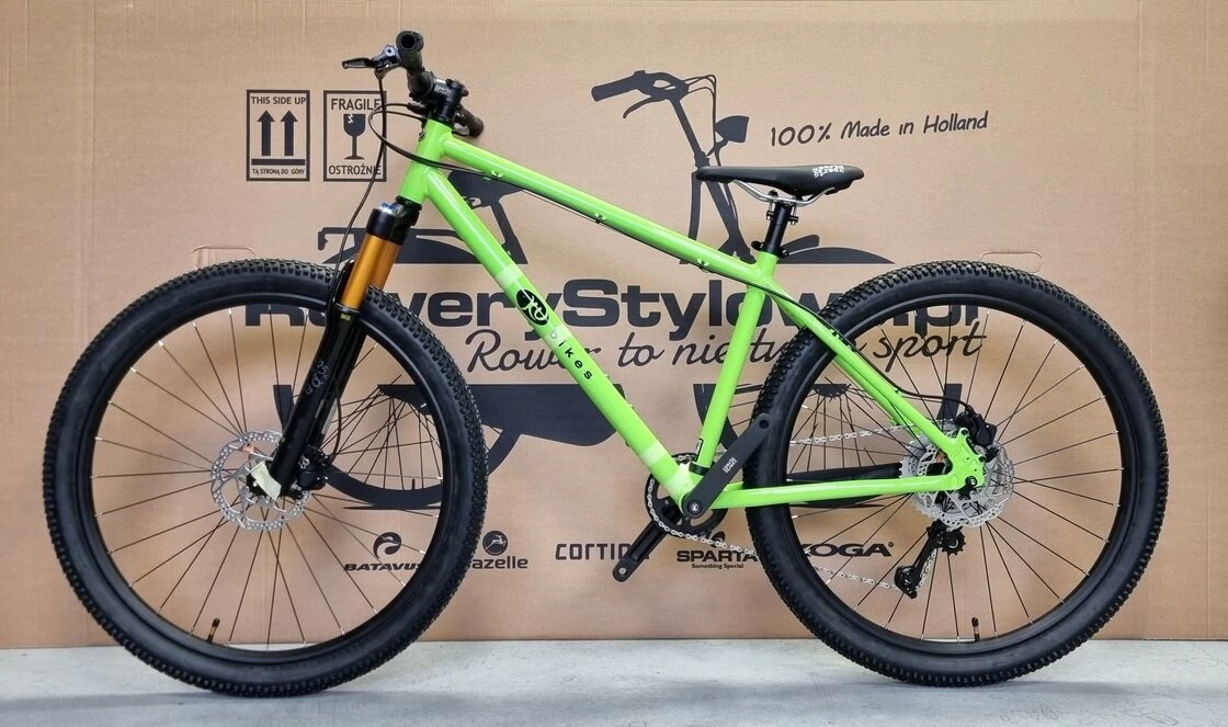Lekki rowerek amortyzowany KUbikes 27,5 MTB DISC GREEN OUTLET • RoweryStylowe.pl